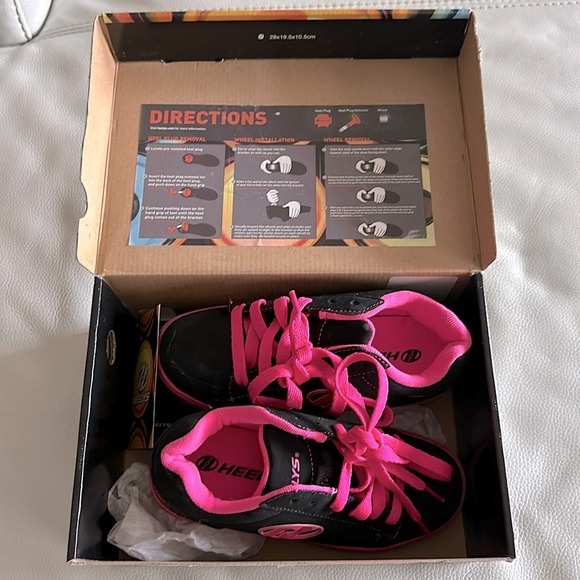 Heelys | Shoes | New In The Box Heelys Voyager Classic Sneakers With ...